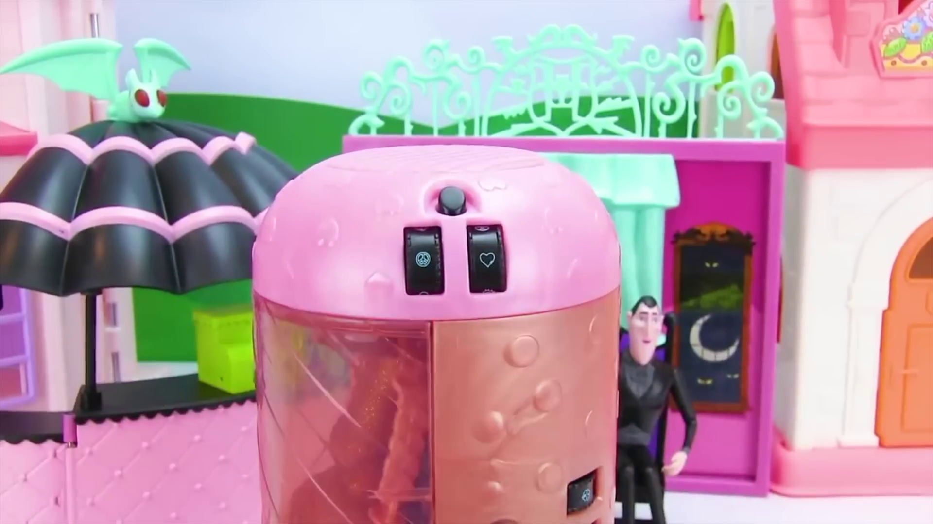 04 Fizzy Show (5) | The Kim Newman Web Site