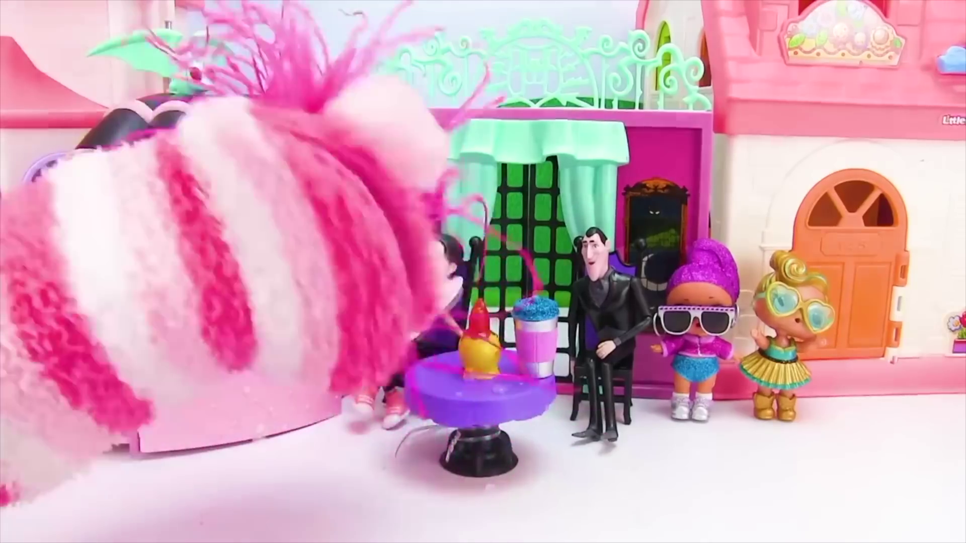 04 Fizzy Show (6) | The Kim Newman Web Site